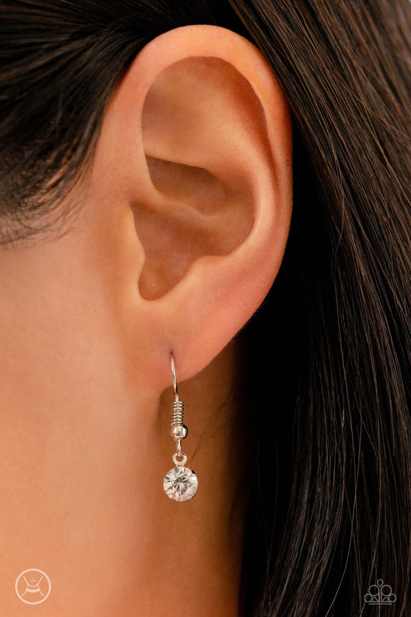 Paparazzi Classy Couture White Choker Necklace | CarasShop