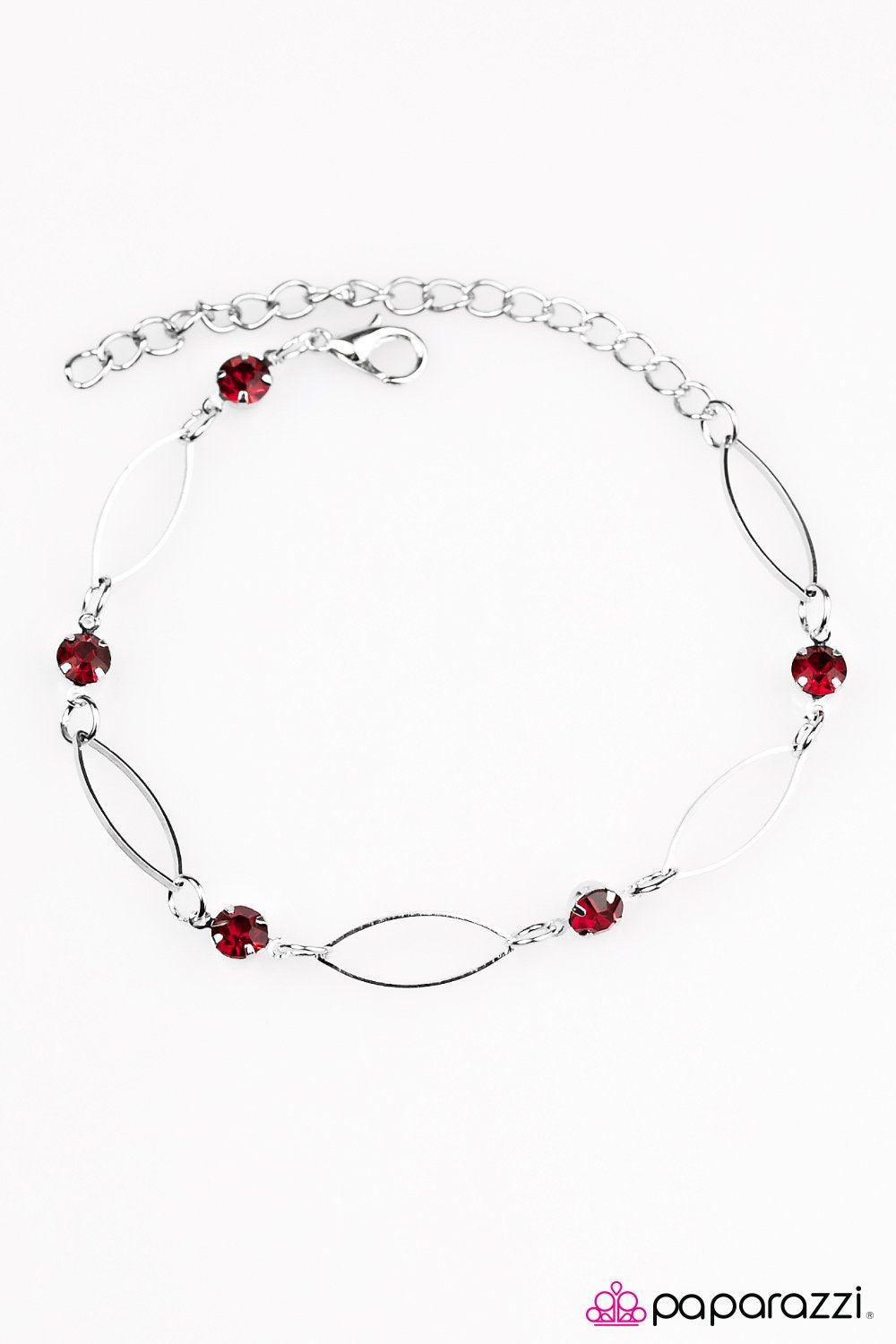 Paparazzi The Right Time Red Gem Bracelet | CarasShop